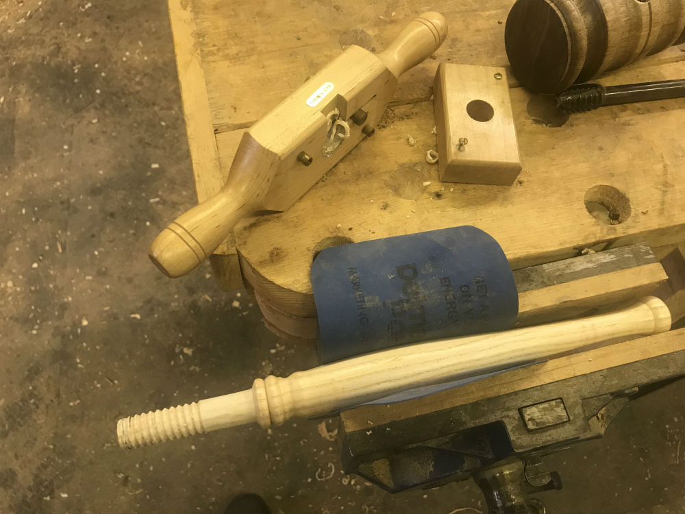 Woodturning a Threaded-Handle Ceremonial Gavel | Turning the Corner